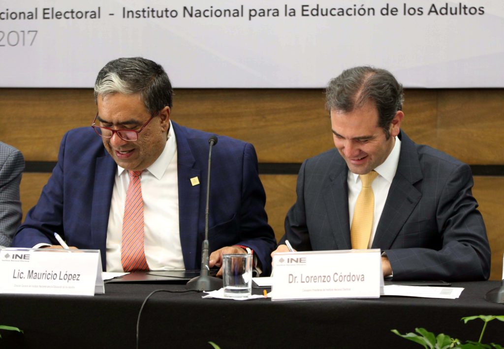Firman INE e INEA convenio de colaboración - Central Electoral