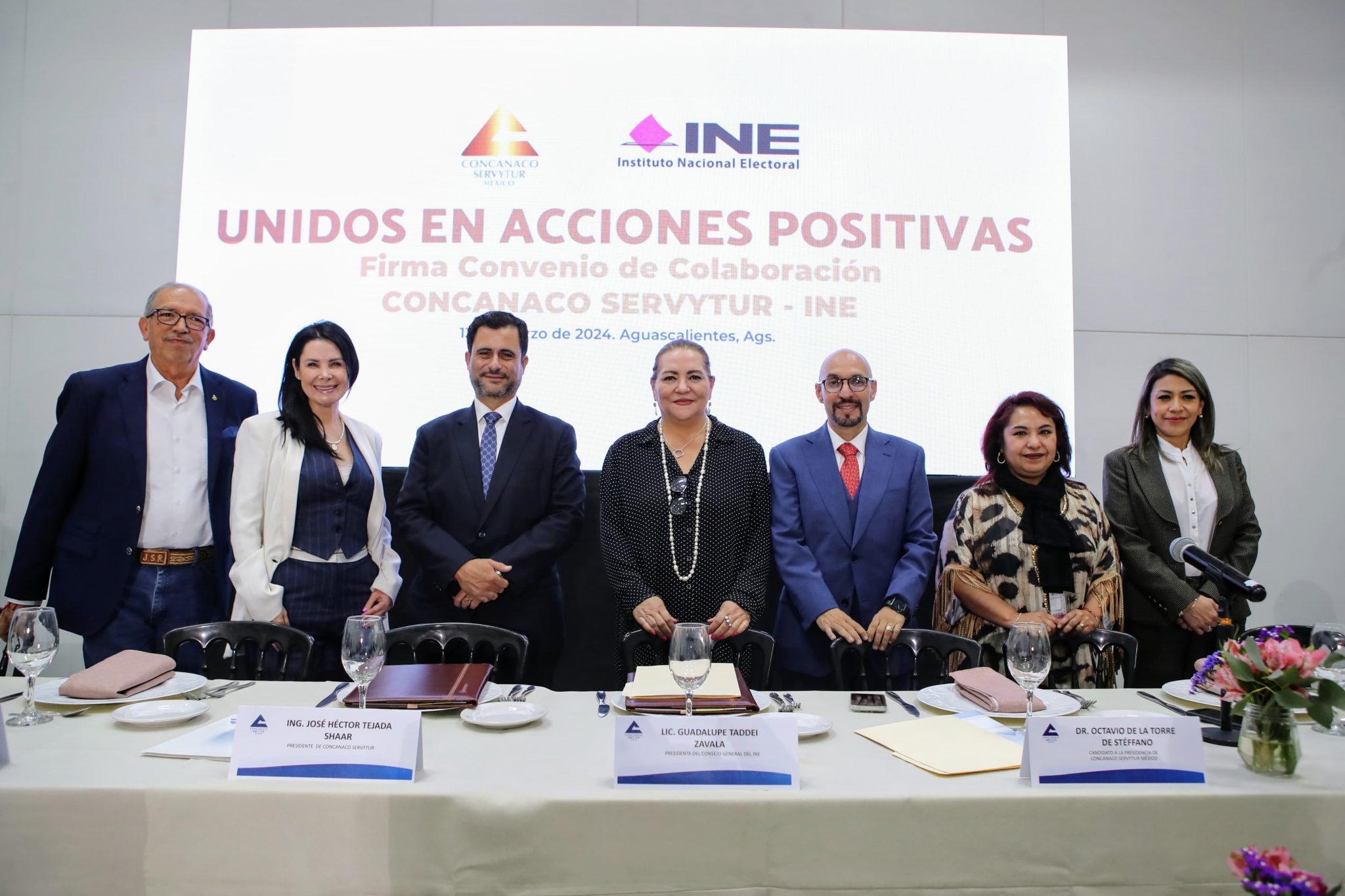 Firman INE y Confederación de Cámaras Nacionales de Comercio, Servicios y Turismo convenio para ...